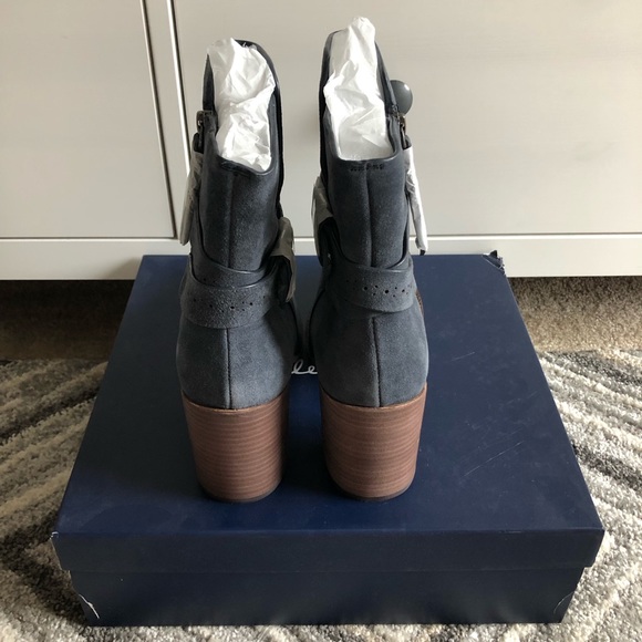 Splendid | Shoes | Splendid Callen Suede Block Heel Bootie Greystone ...